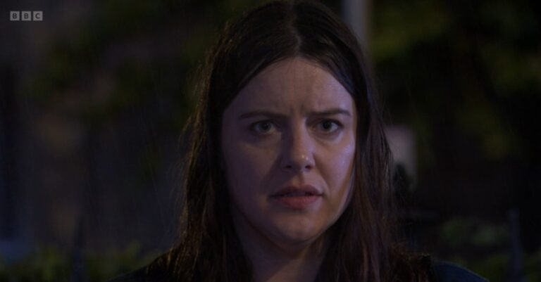Zoe hiding baby secret, EastEnders fans predict... but it's not Joel