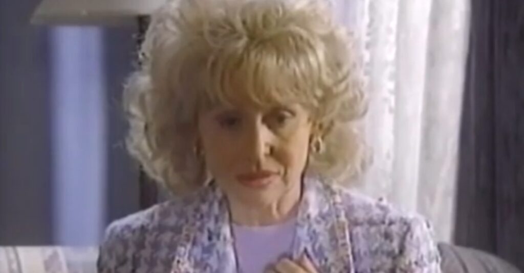 As Sam fears she's 'dying' of breast cancer like her mum, remembering the tragic death of ...