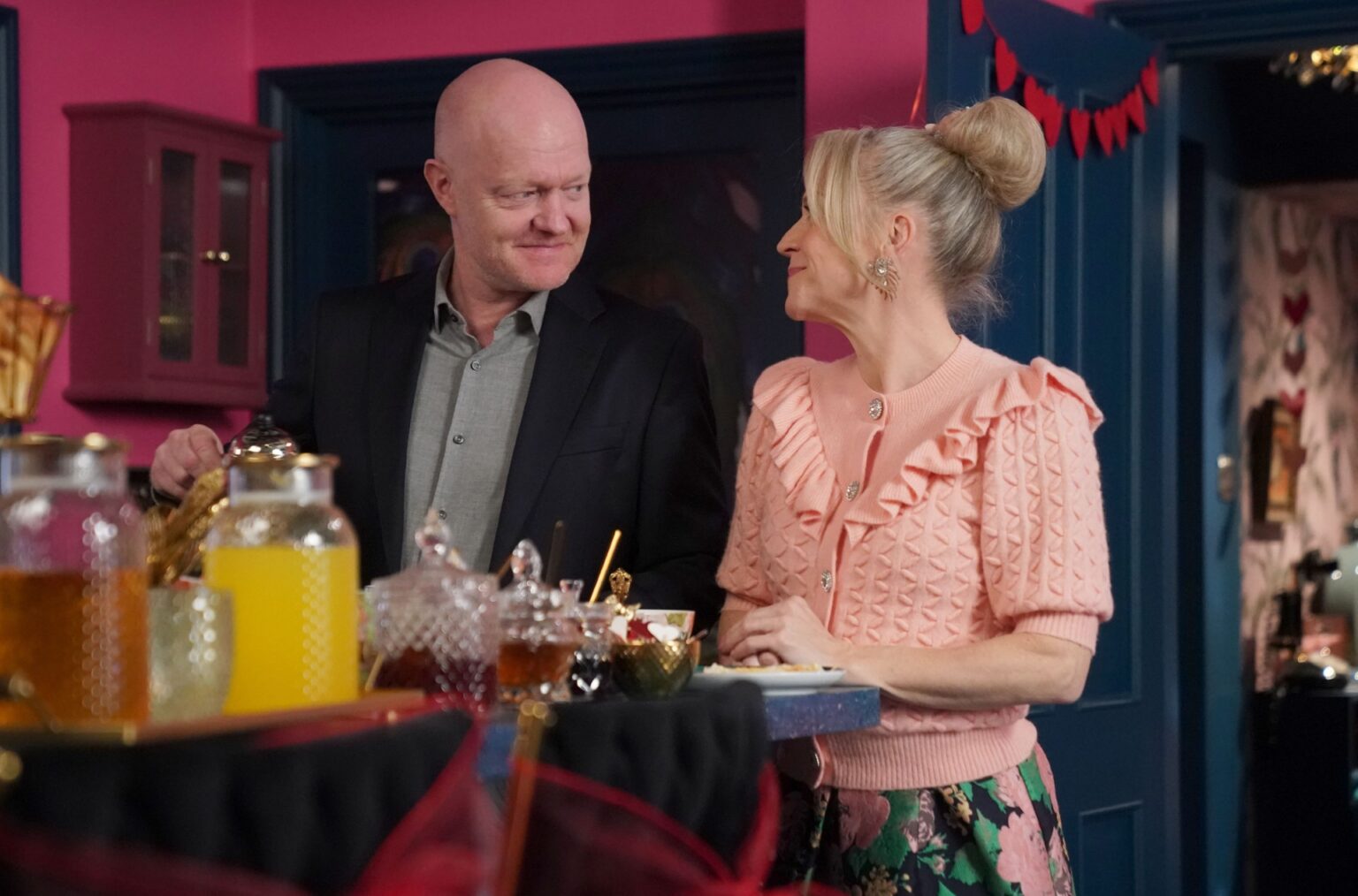 3 EastEnders spoilers for Thu, Feb 12: Kat and Jake wait for Chrissie ...