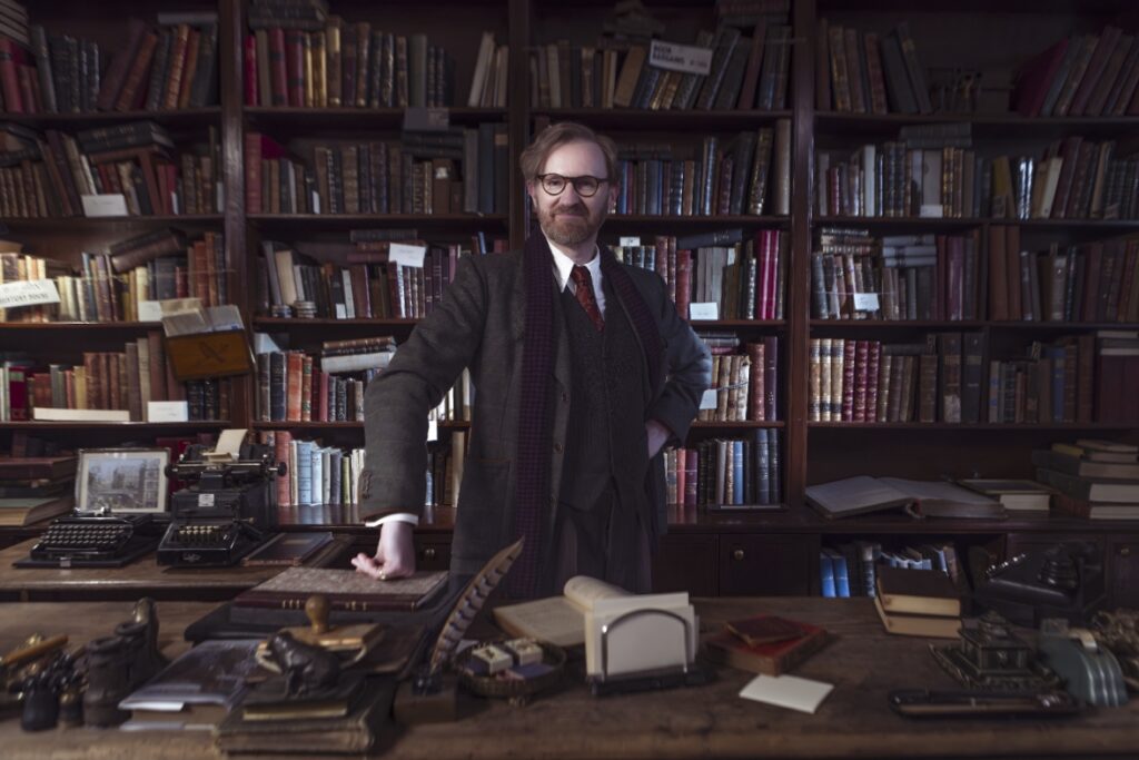 Bookish cast: Mark Gatiss joined by Brit A-listers in crime drama