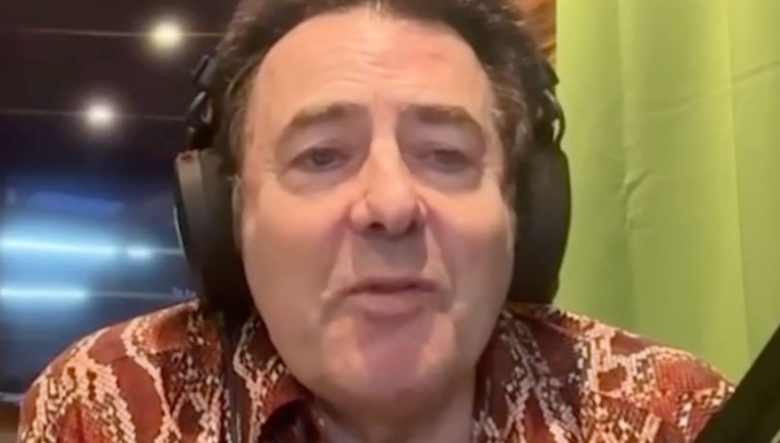 Jonathan Ross admits watching The Celebrity Traitors makes him so ...